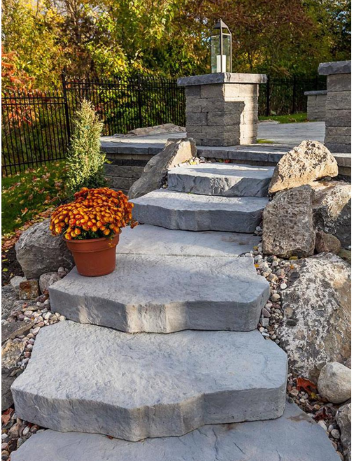 Arnts | Techo-Bloc Maya Steps