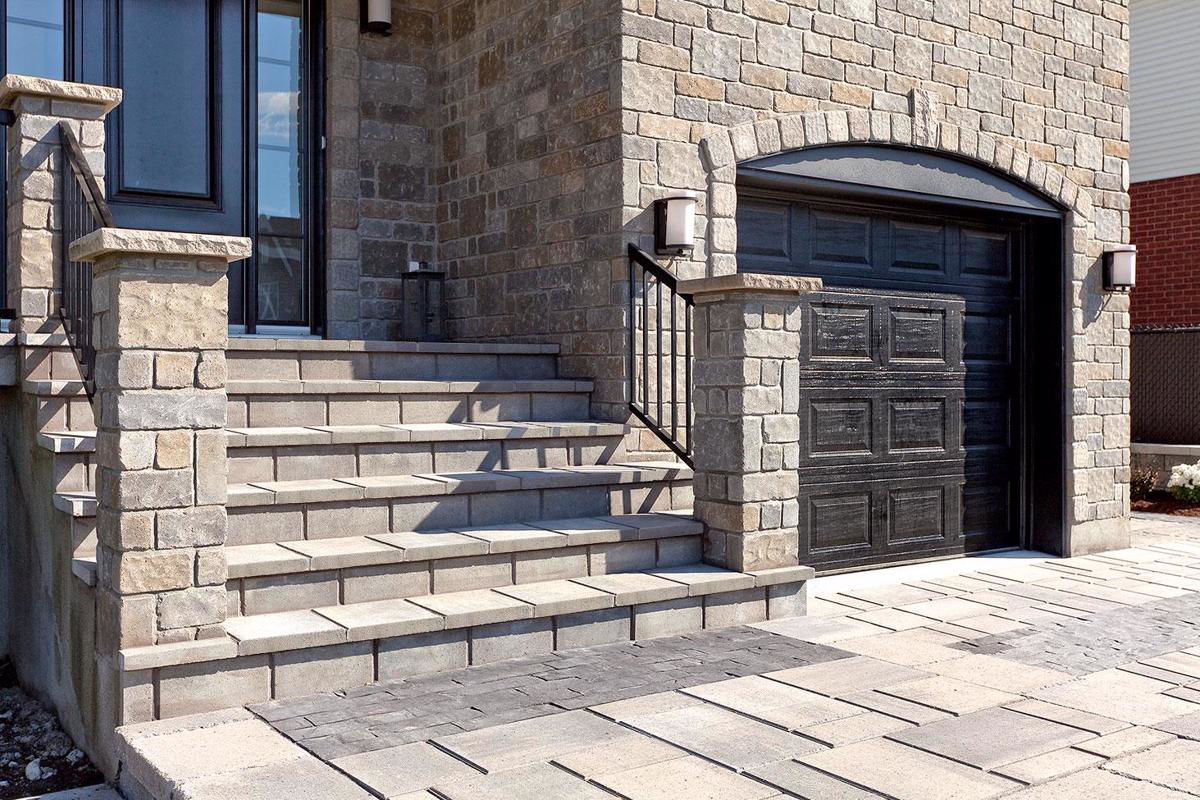 Arnts | Techo-Bloc Venetian Smooth Stone Steps (Cap & Riser)